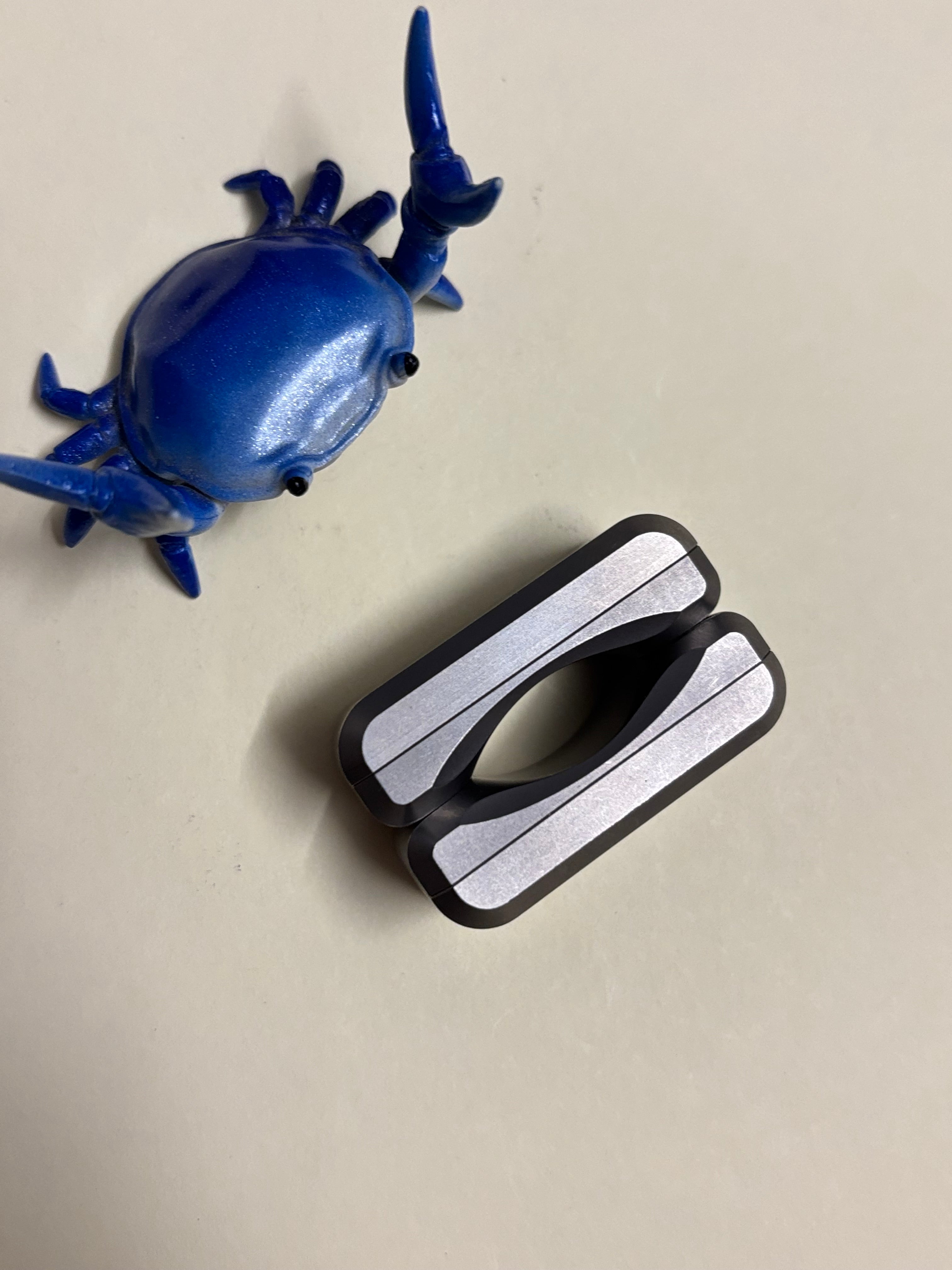 UQH - Gravity clicker - super - TI - Fidget toy – Plants Wake You Up