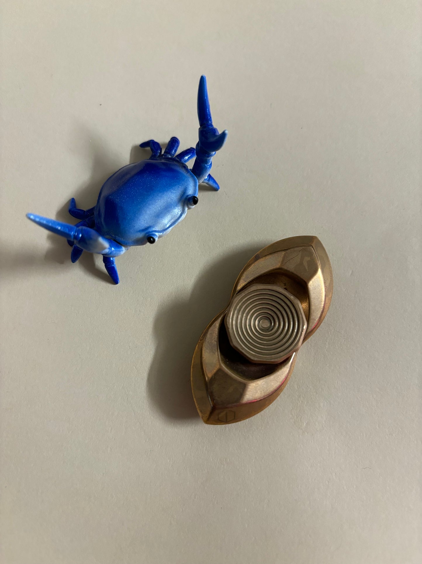 Damned design - invictus - bronze - fidget spinner - Fidget toy ...