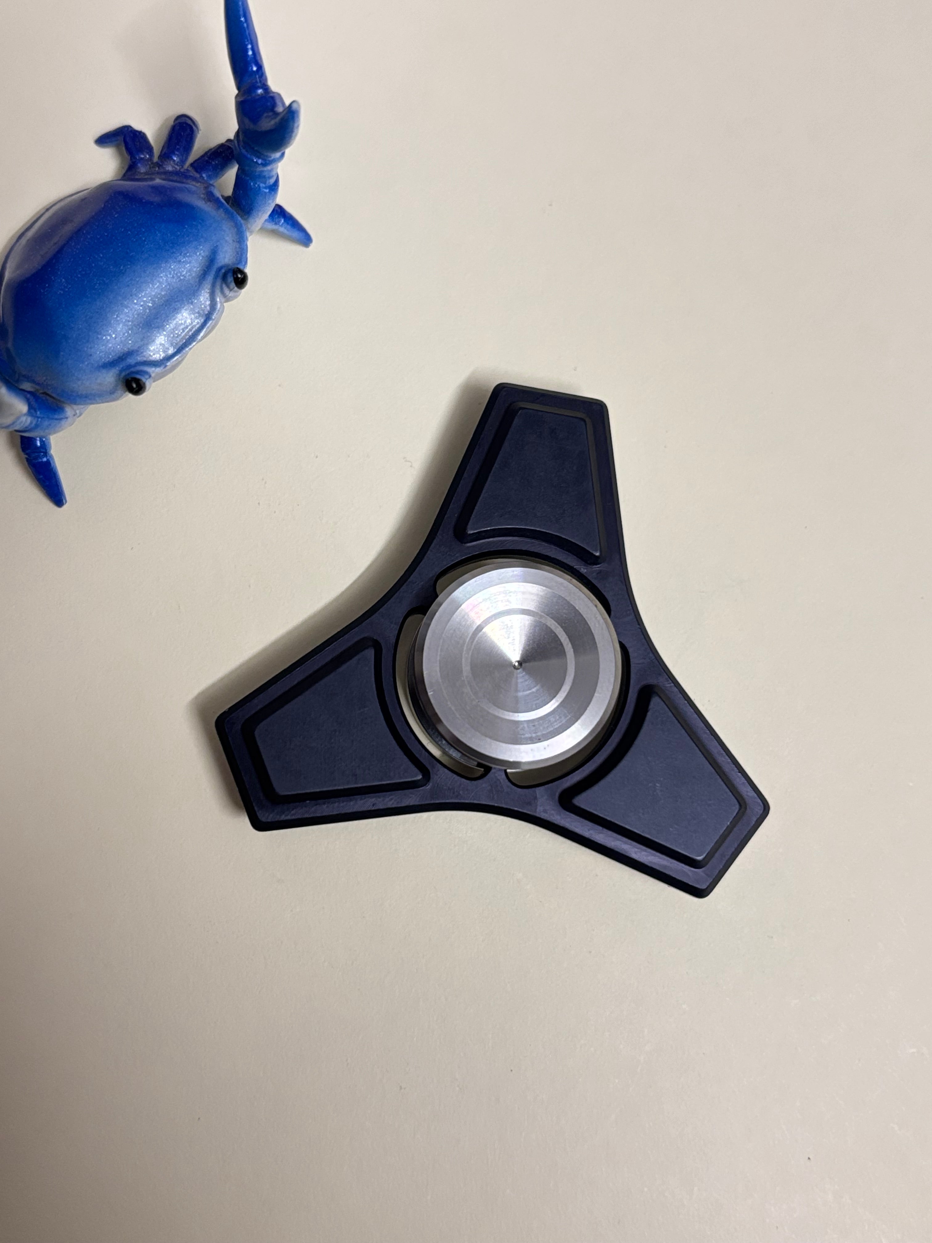 Zerofeud tri compass aluminum spinner - Fidget toy - fidget spinner ...