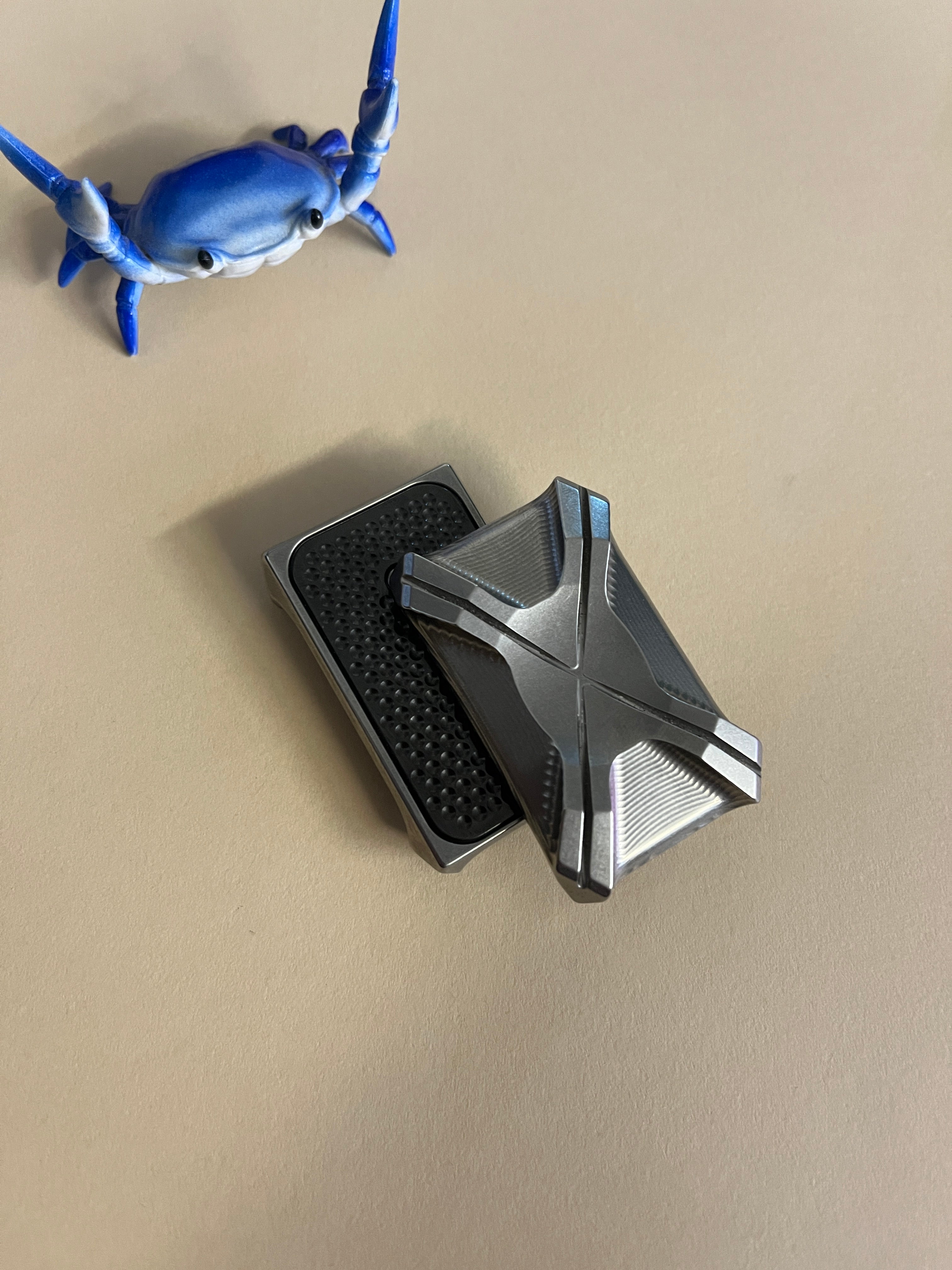 Magnus spider - slider Titanium with zirc screw in plates - fidget toy ...
