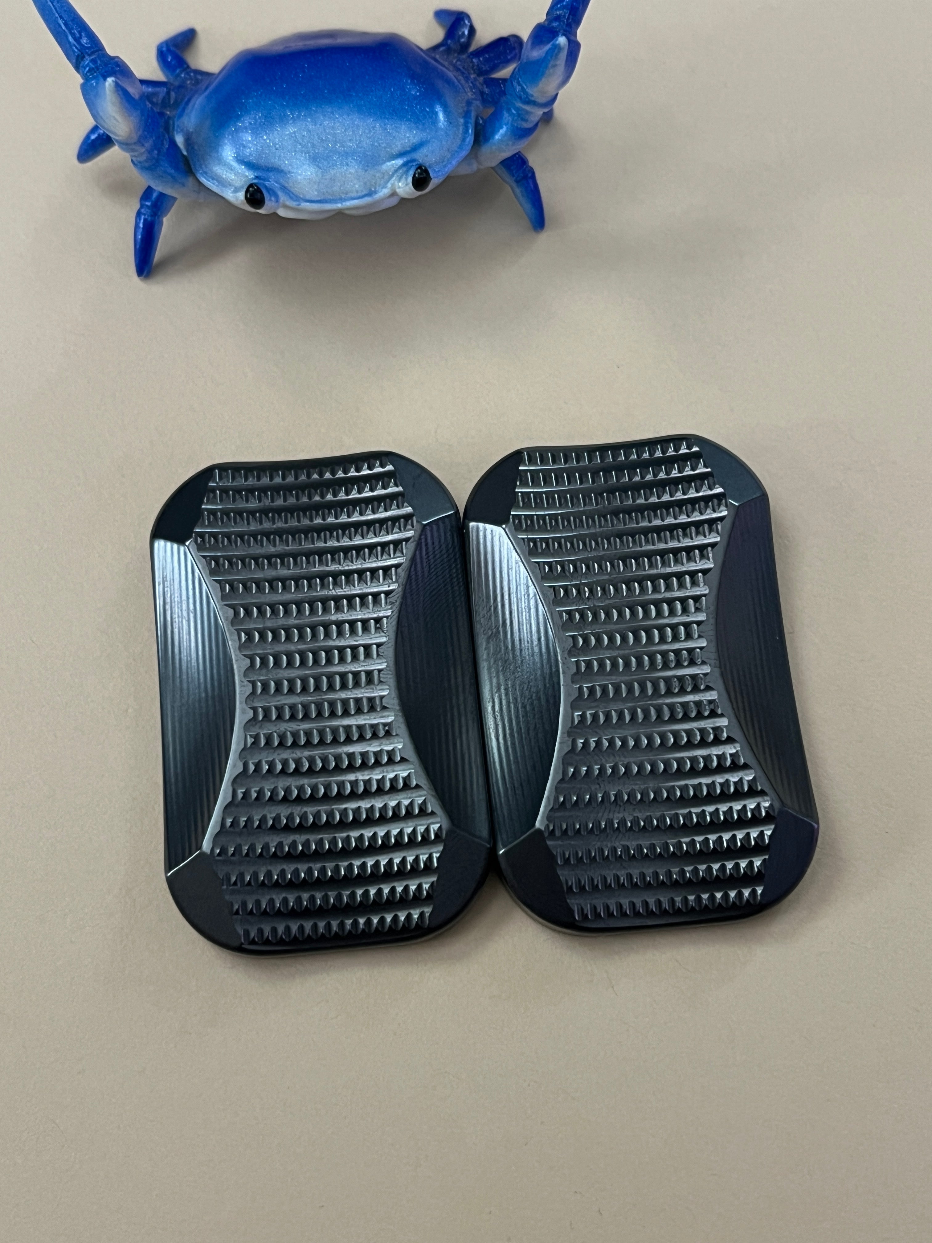 Magnus zirc toad - 3 click slider with zirc plates – Plants Wake You Up