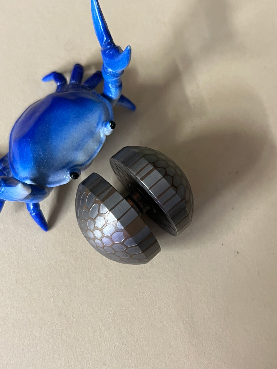 Wildman - superconductor half round - spinner button - fidget toy ...