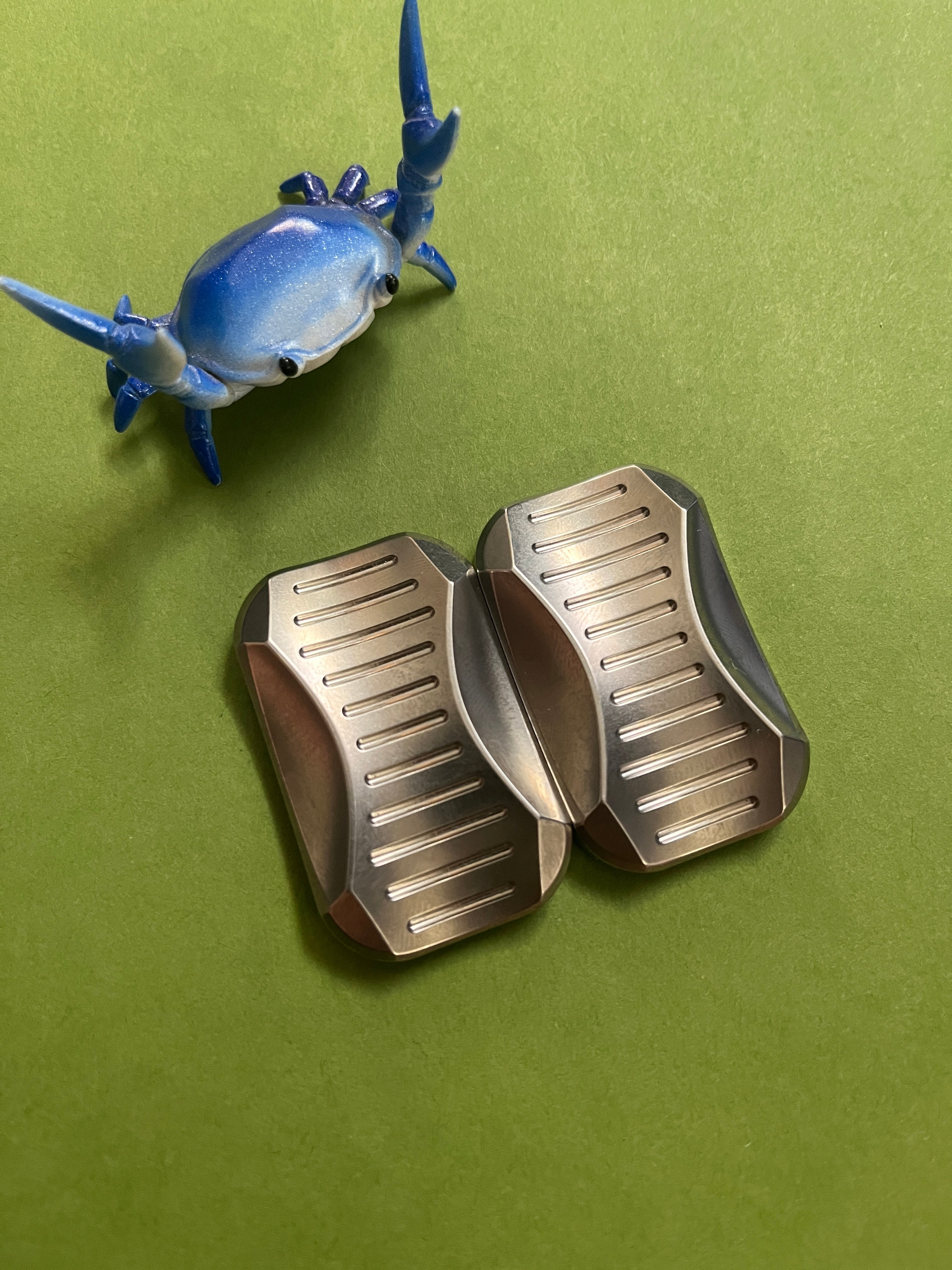 Magnus TI smooth toad slider with zirc plates - 3 click – Plants Wake ...