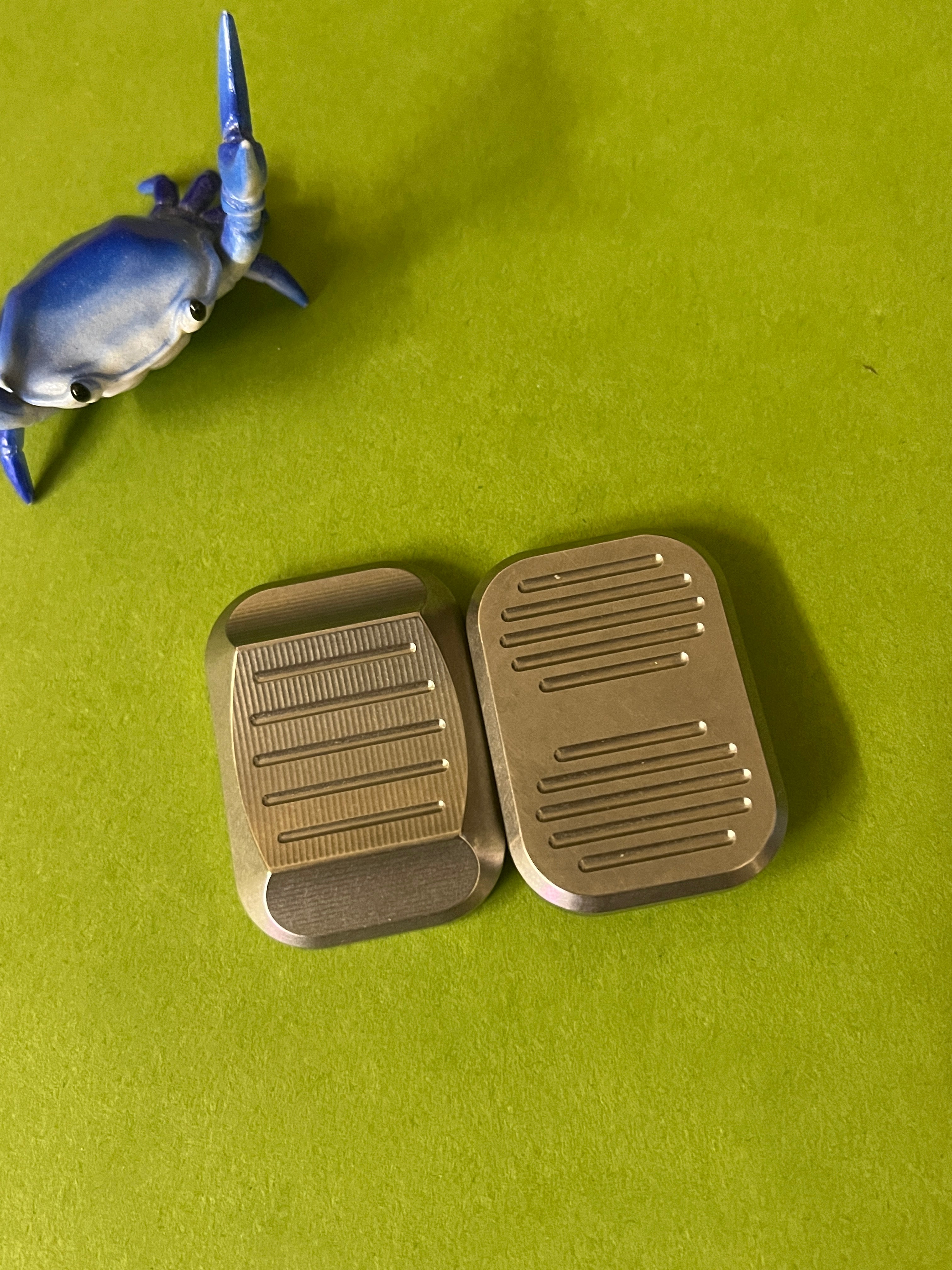 Magnus peak /rocker with teflon screw plate - fidget toy – Plants Wake ...