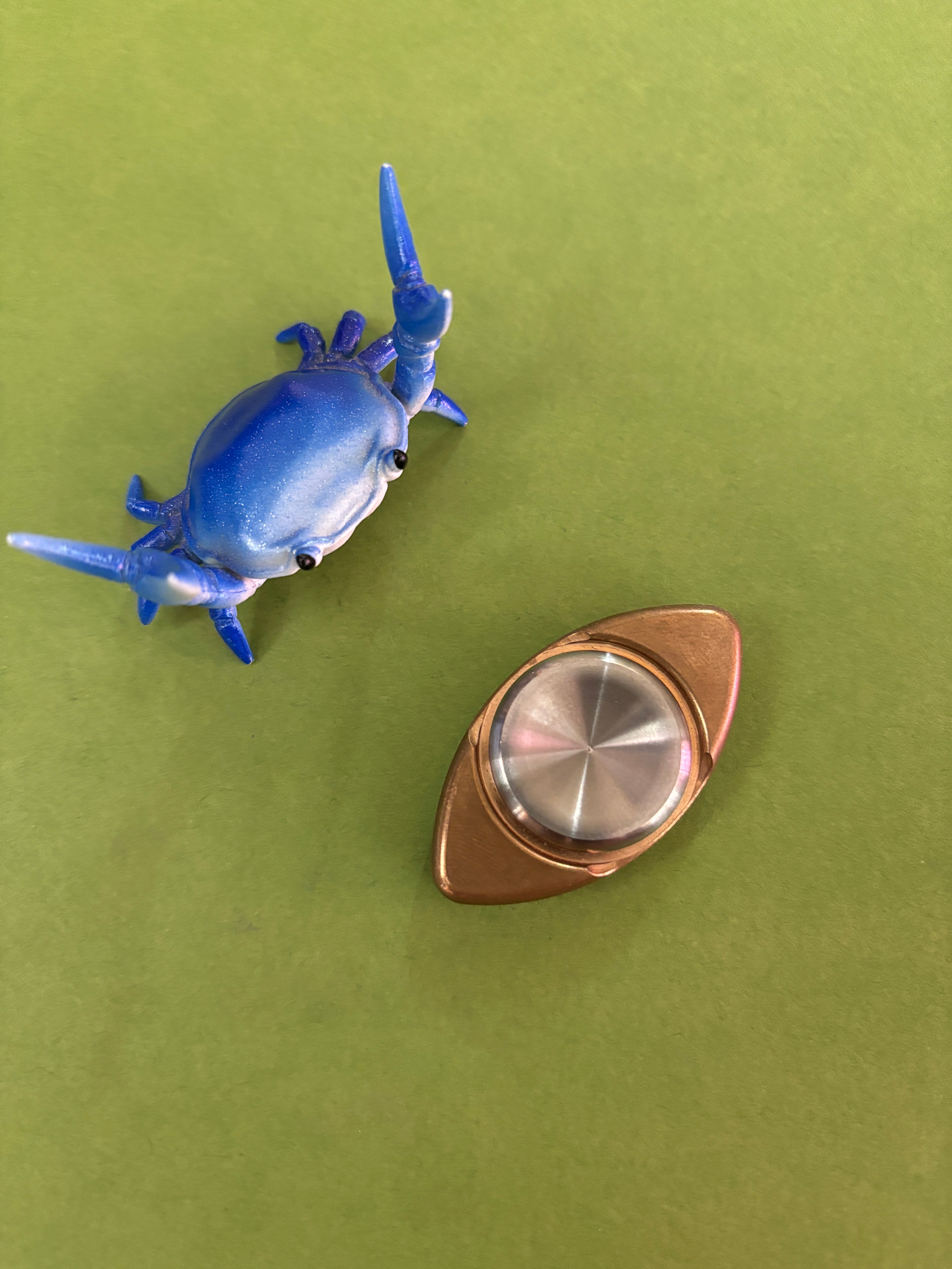 Pose bi cocoon - bronze with ti button - fidget spinner - fidget toyz ...
