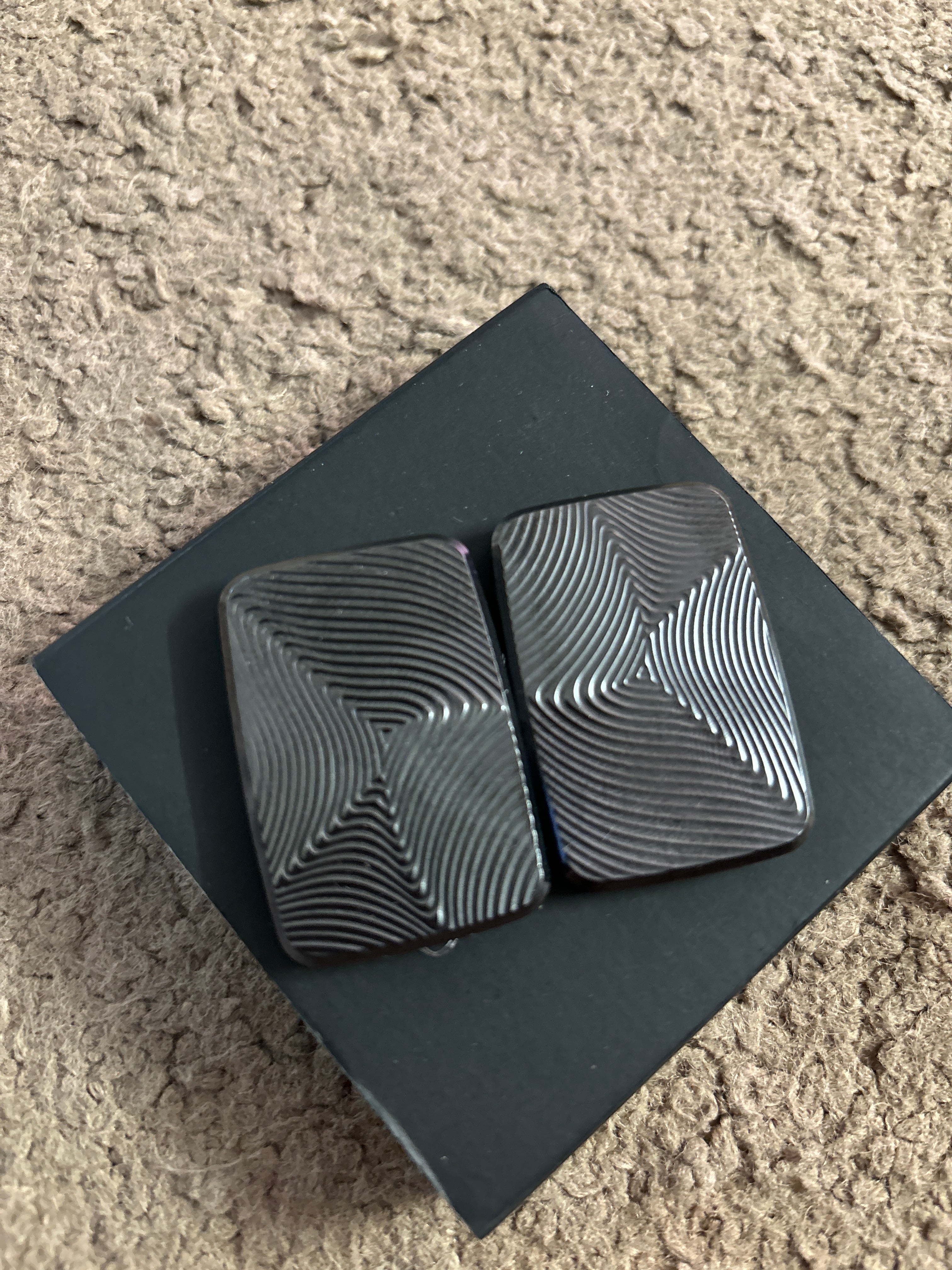 Compoform Argyle V3 - laser etched titanium slider – Plants Wake You Up