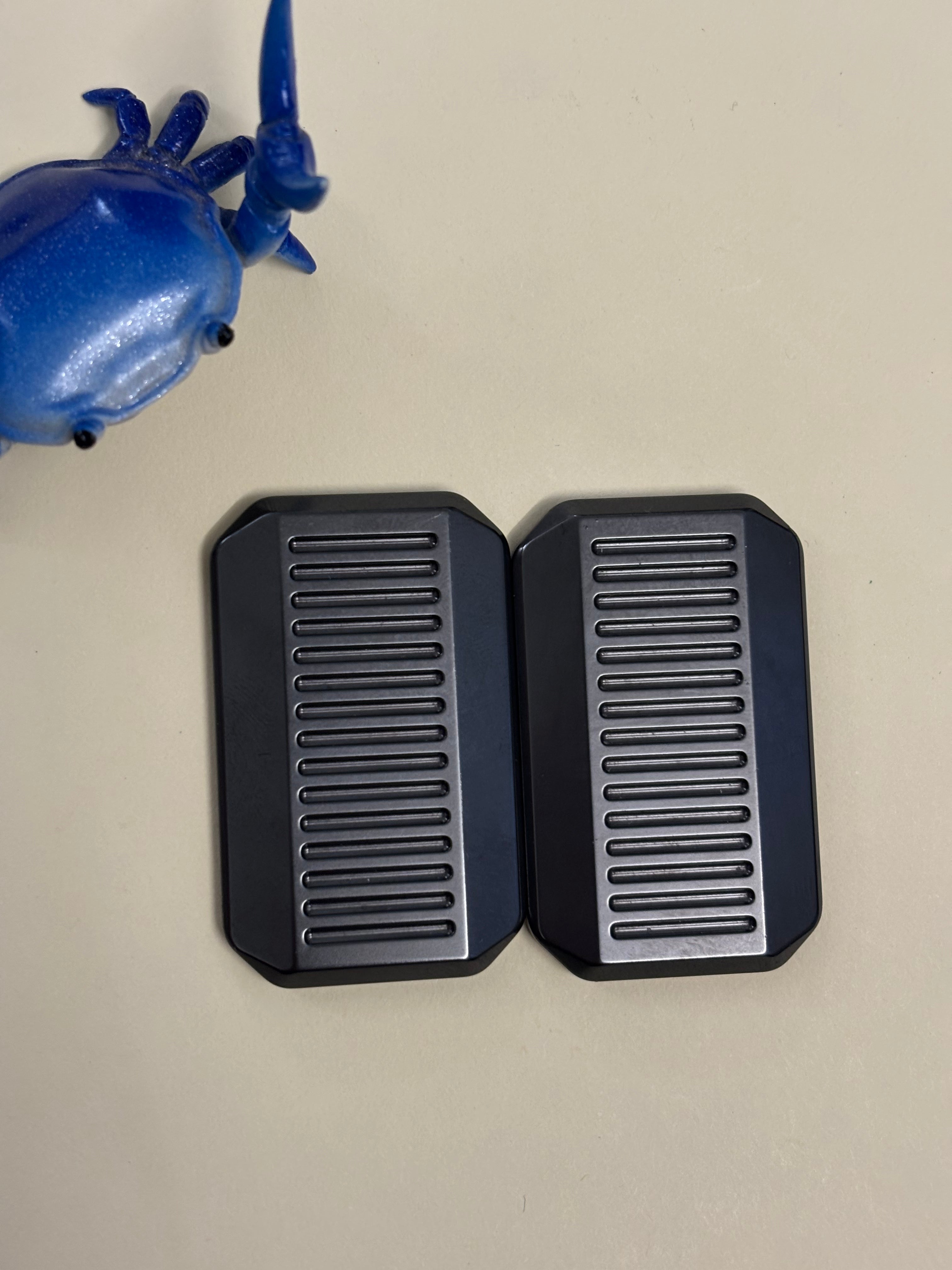 Magnus full zirc rail slider - fidget toy – Plants Wake You Up