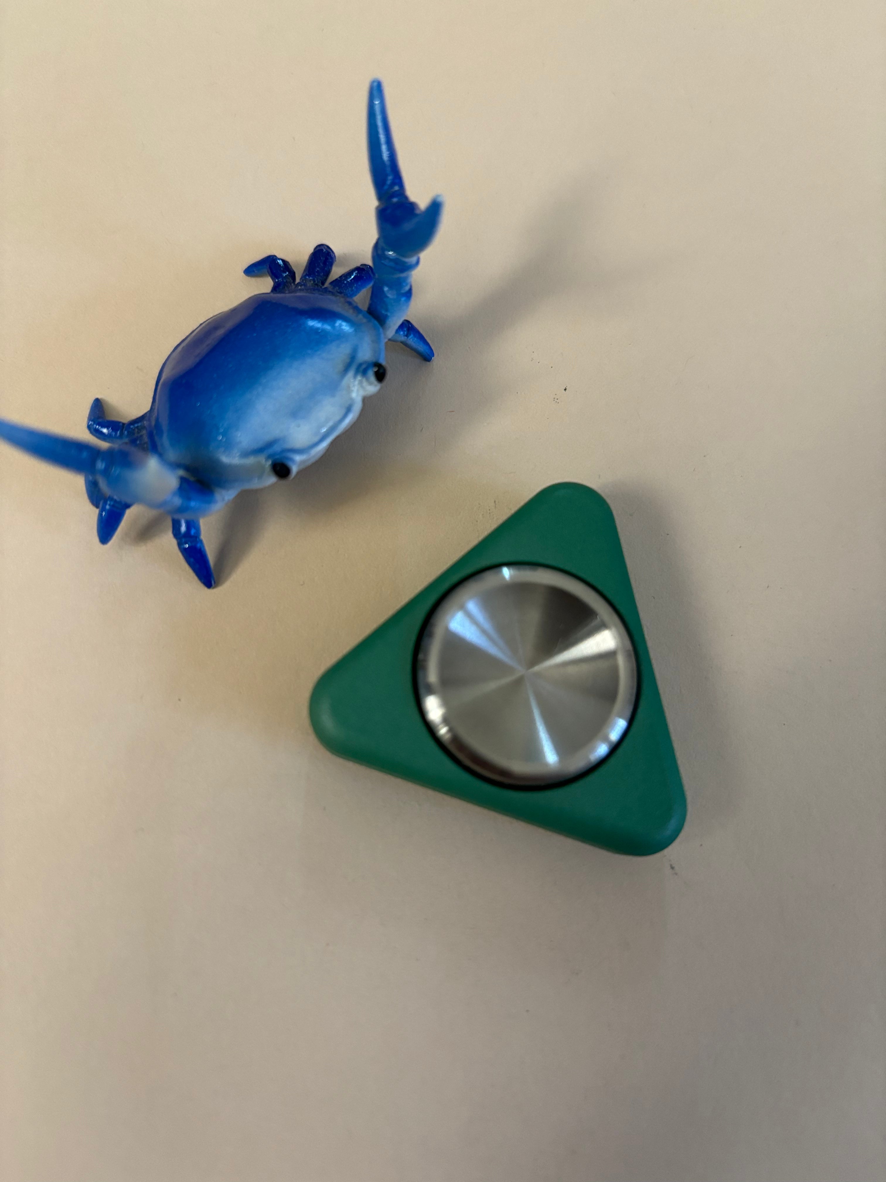 Twoedc - soft triangle - brass/ti - Fidget spinner – Plants Wake You Up