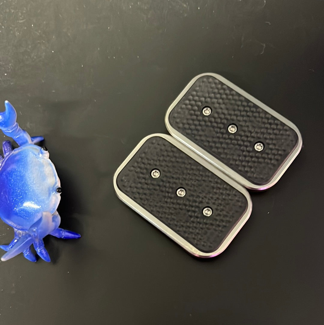 Magnus titanium toad X slider -3 click- fidget slider – Plants Wake You Up