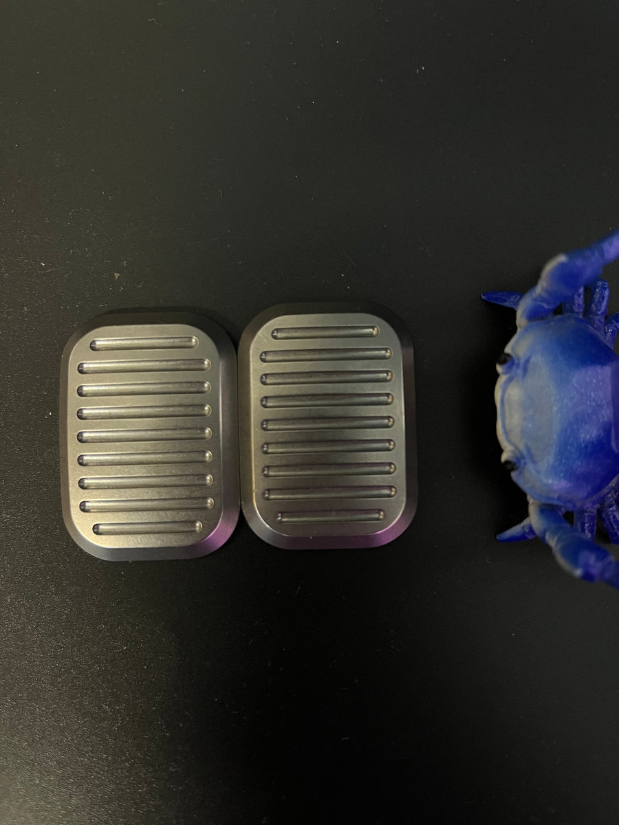 Magnus groove slider with black Teflon plate - fidget toy – Plants Wake ...